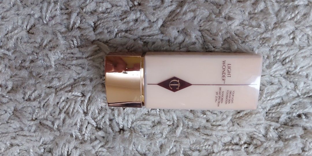 Charlotte Tilbury Light Wonder Foundation - Shade 3, Kesehatan ...