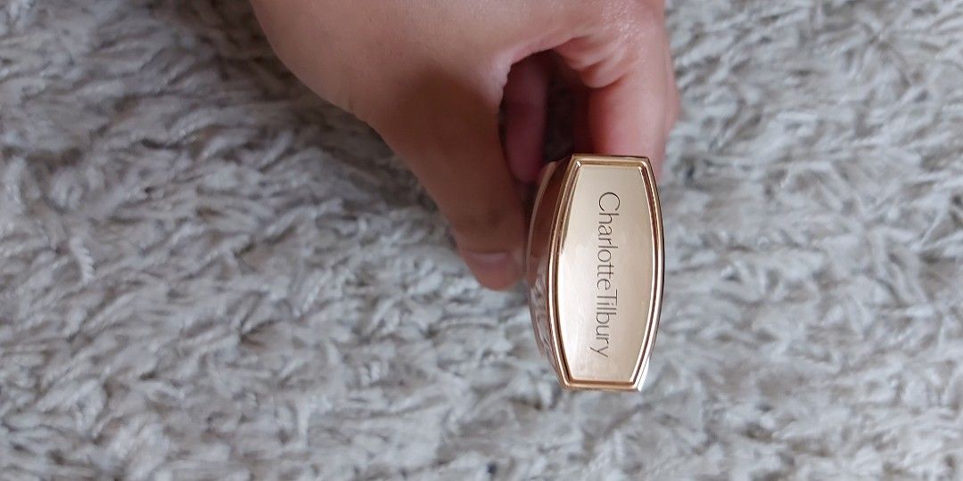 Charlotte Tilbury Light Wonder Foundation - Shade 3, Kesehatan ...