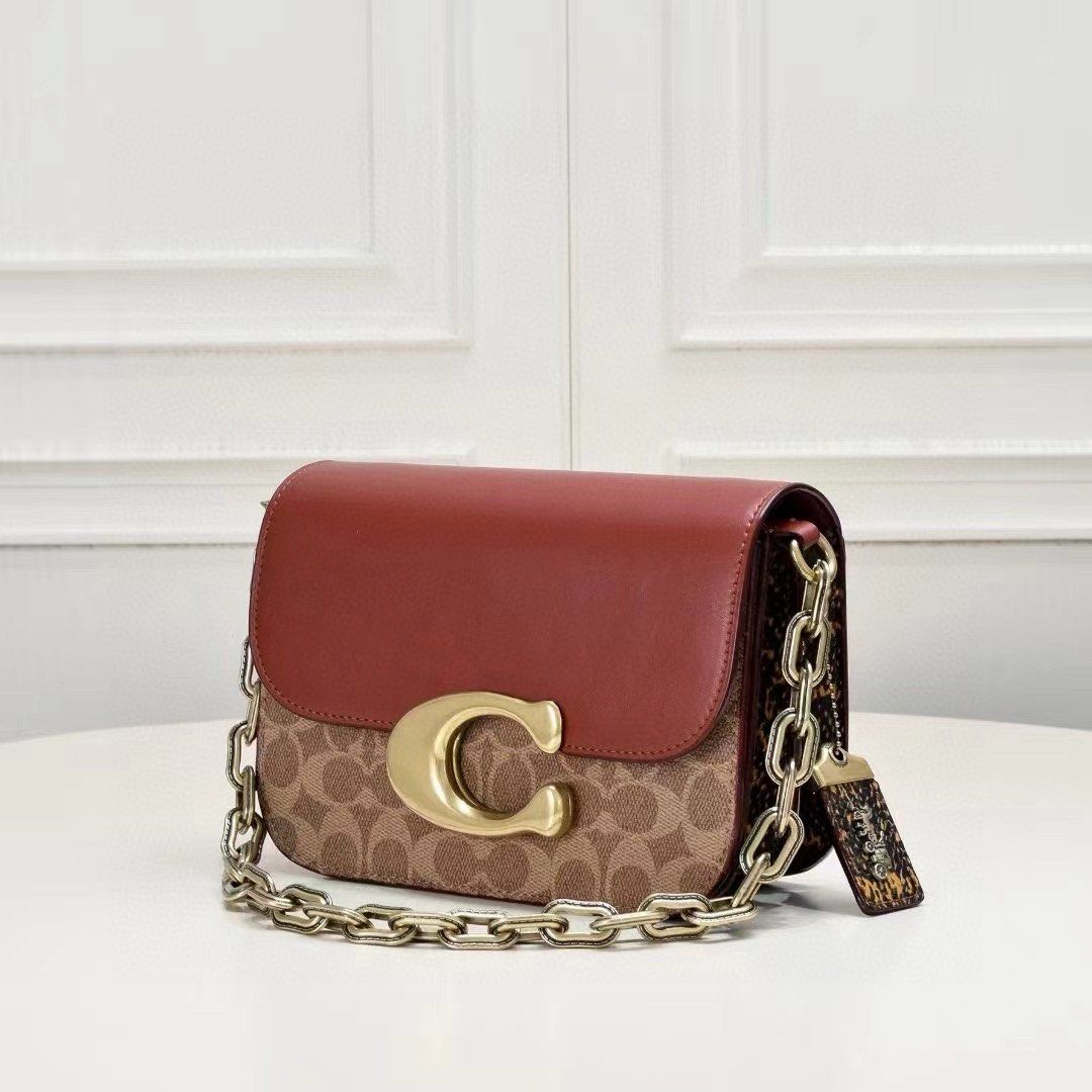 Coach CM551 shoulder bag, Women's Fashion, Bags & Wallets, Shoulder ...