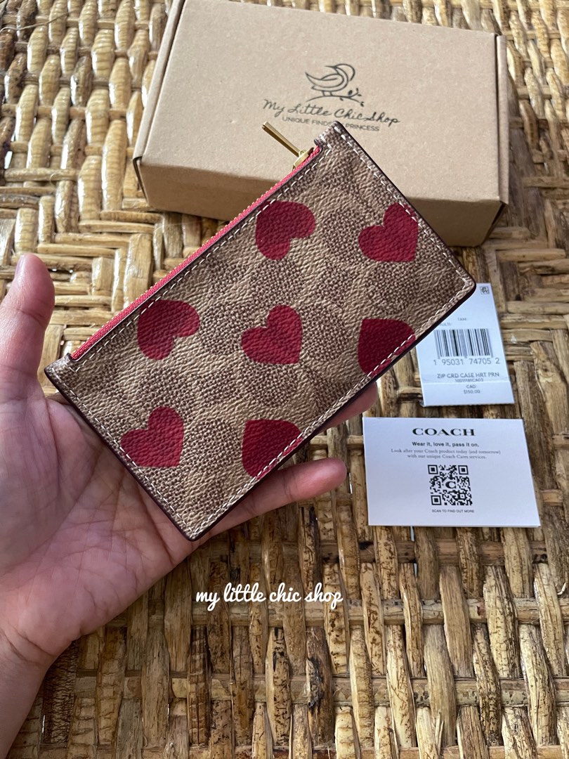coach zip card case in signature canvas w heart print, Women's Fashion ...