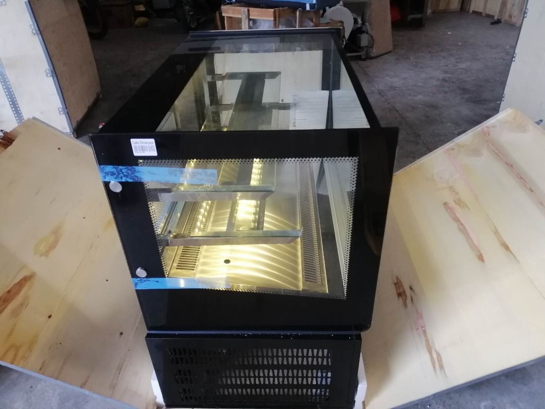 COUNTER TOP/TABLE TOP CAKE CHILLER DISPLAY SHOWCASE, Food & Drinks ...