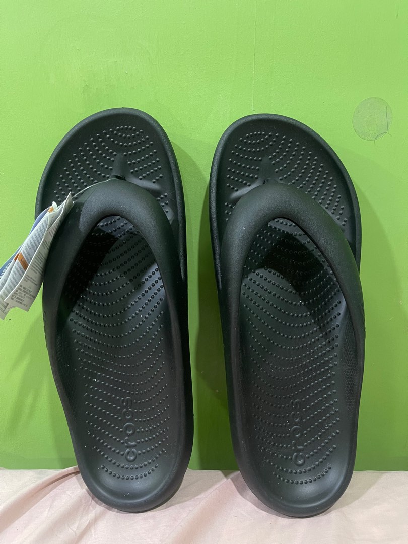 Crocs Mellow flip slide M13, Men's Fashion, Footwear, Slippers & Slides ...