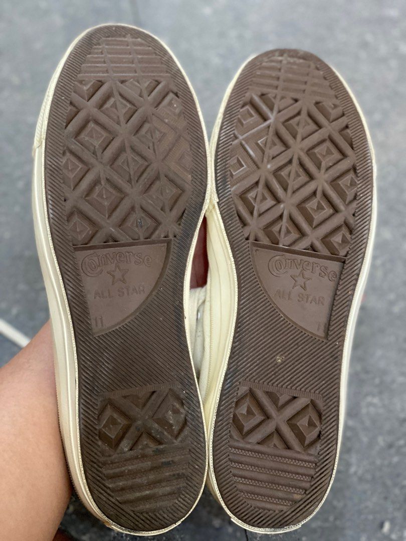 Custom CDG converse Cream Hi, Men's Fashion, Footwear, Sneakers on ...