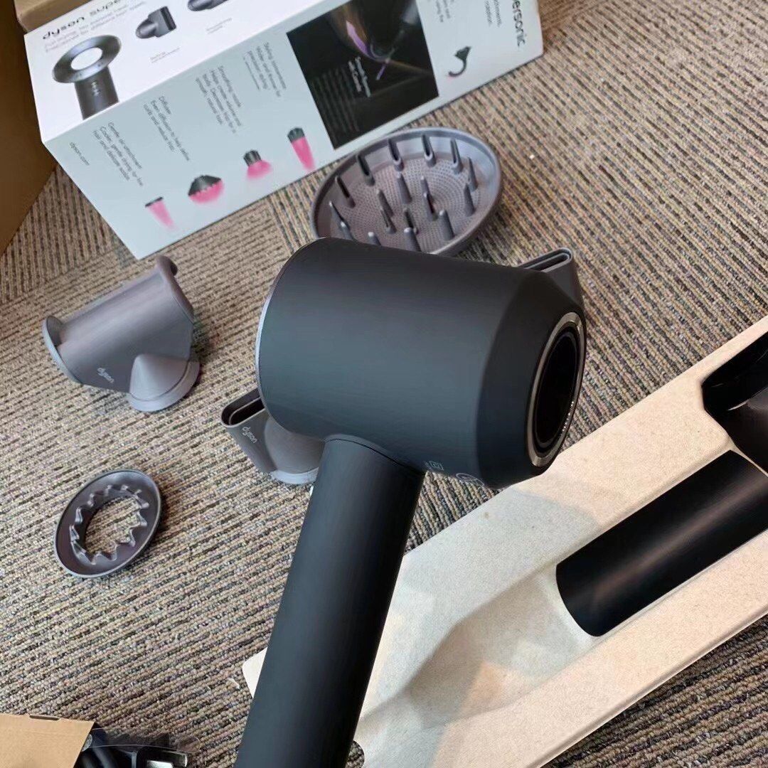 Dyson hair dryer hd08, Beauty & Personal Care, Hair on Carousell