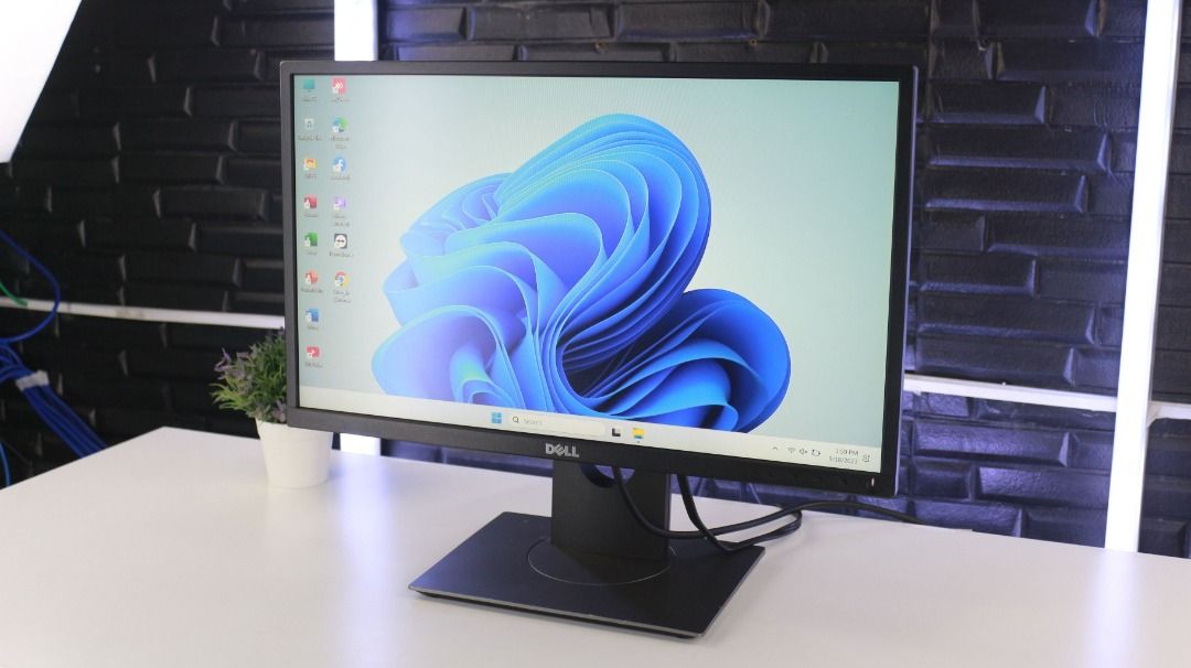 DELL 22 INCH WIDE Full HD, IPS Panel with VGA, HDMI, Display, USB Ports ...
