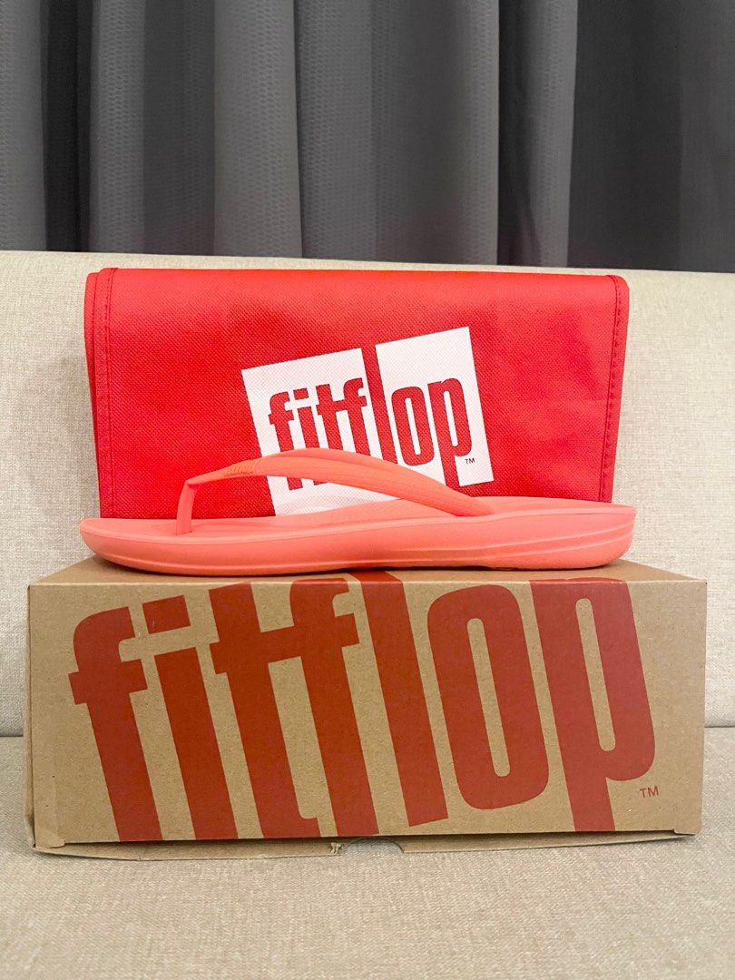 Fitflops, Women's Fashion, Footwear, Slippers and slides on Carousell