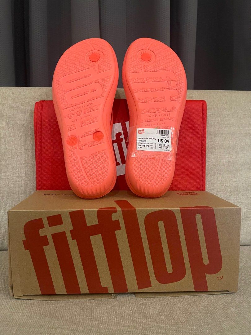 Fitflops, Women's Fashion, Footwear, Slippers and slides on Carousell