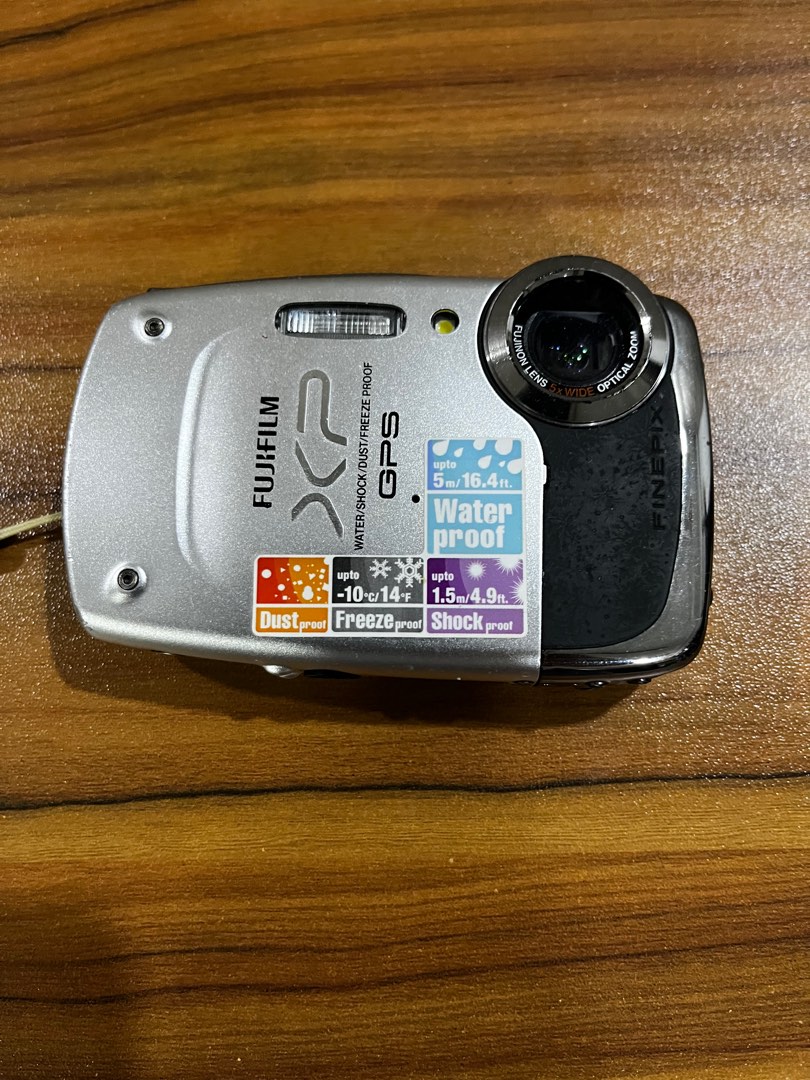 Fujifilm digital camera, Photography, Cameras on Carousell