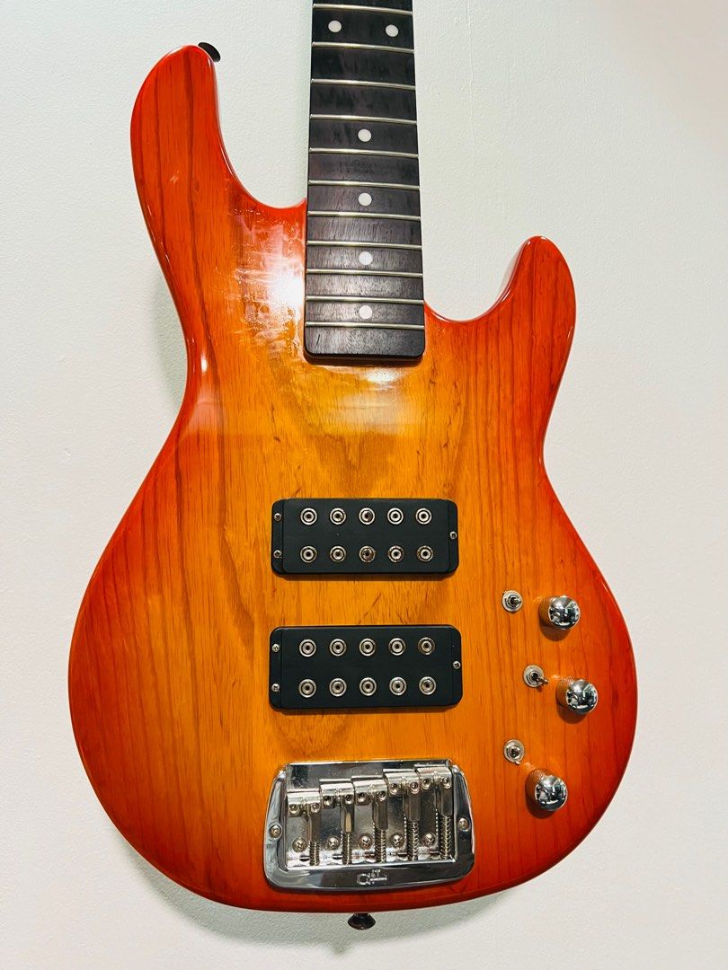 G&L 2500 Bass guitar 5 string, Hobbies & Toys, Music & Media, Musical ...