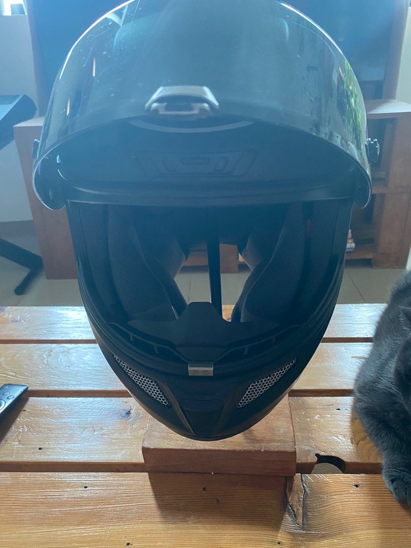 Hjc Rpha 11 Matte black, Motorbikes, Motorbike Parts & Accessories ...