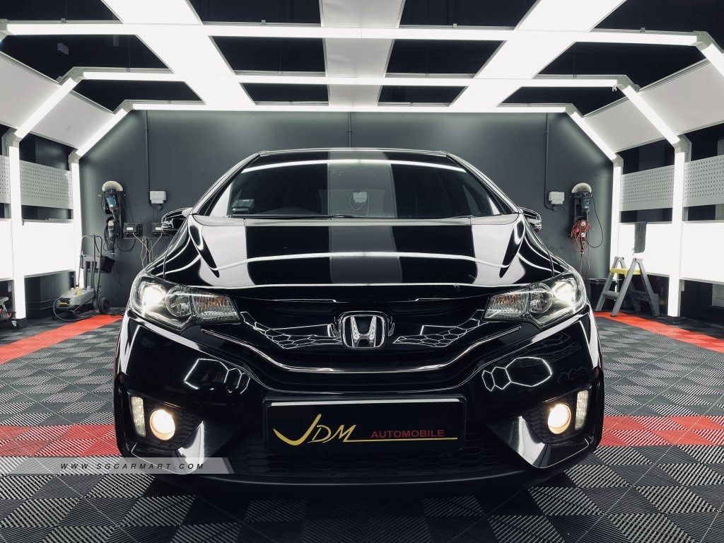 Honda Jazz 1.5 RS (A), Cars, Used Cars on Carousell