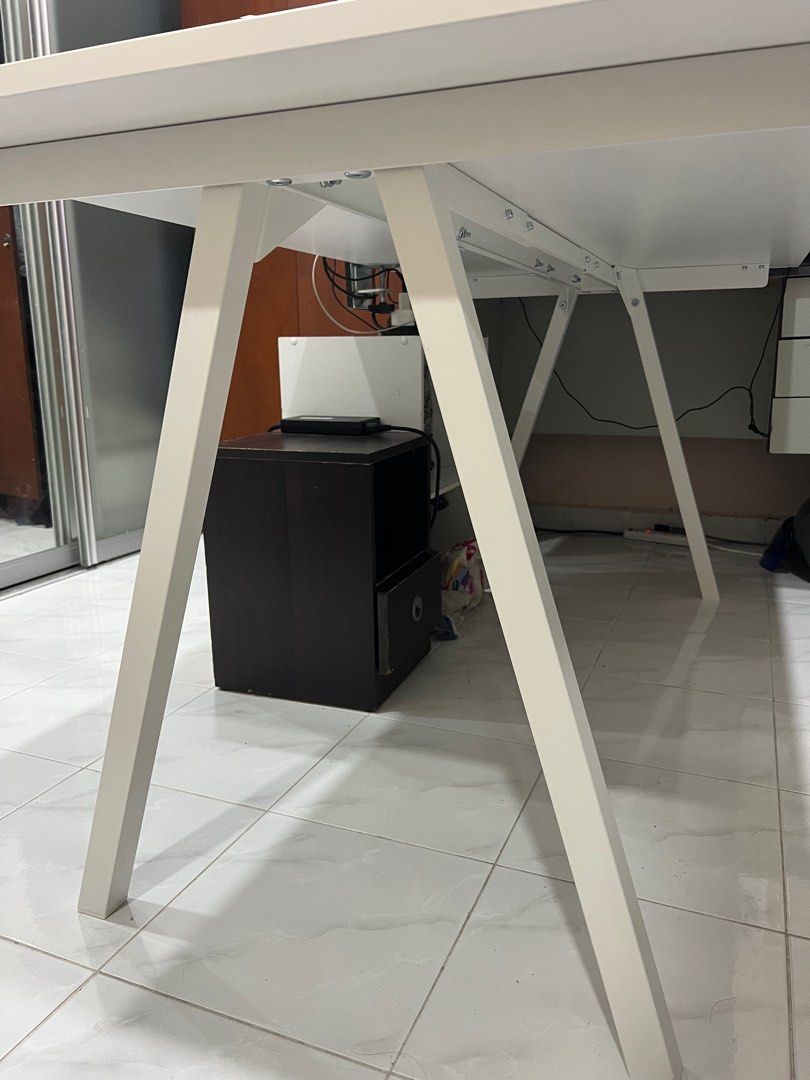 IKEA TROTTEN DESK 160x80 GAMING DESK, Furniture & Home Living ...