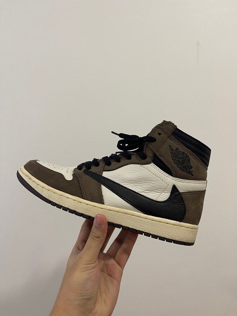 Jordan 1 High Travis Scott Mocha, Men's Fashion, Footwear, Sneakers on ...