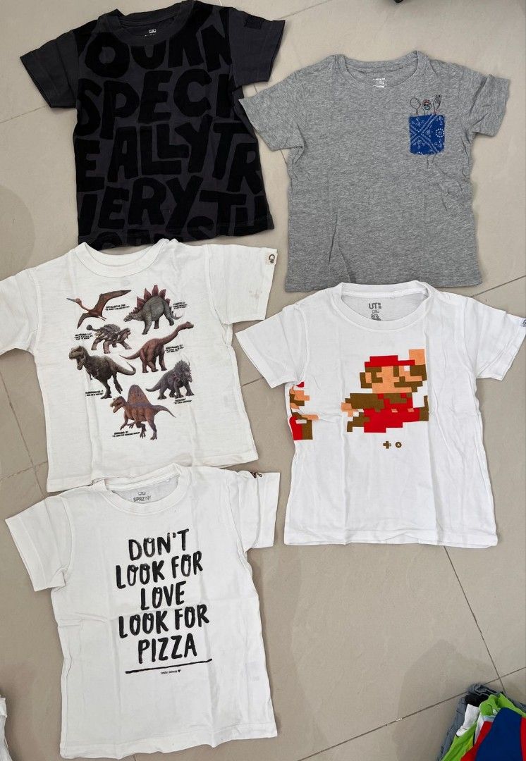 Kaos uniqlo anak kid 110, Bayi & Anak, Baju Anak Laki-laki, 4 hingga 7 tahun di Carousell