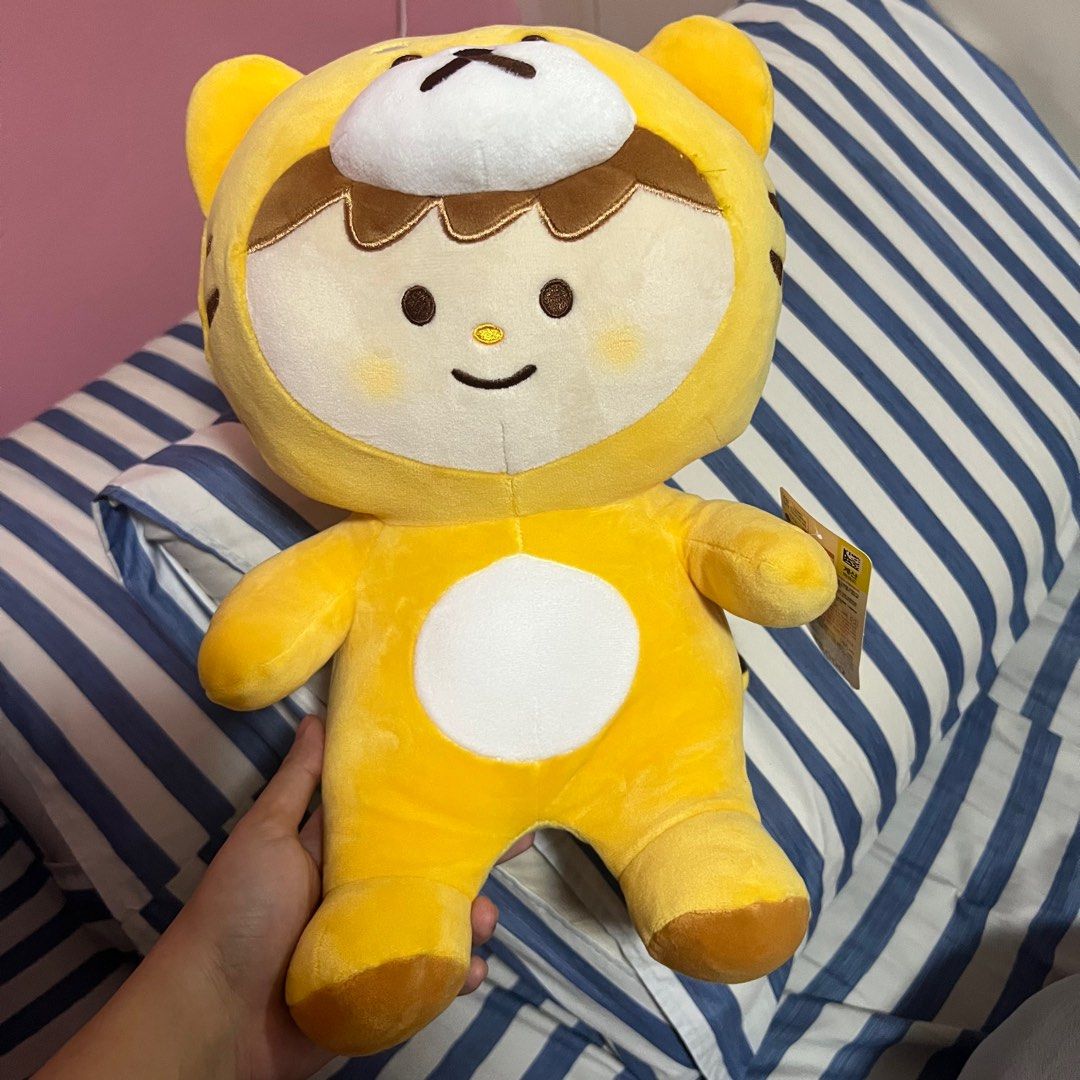 Kim Seon Ho Tiger Plush, Hobbies & Toys, Toys & Games on Carousell