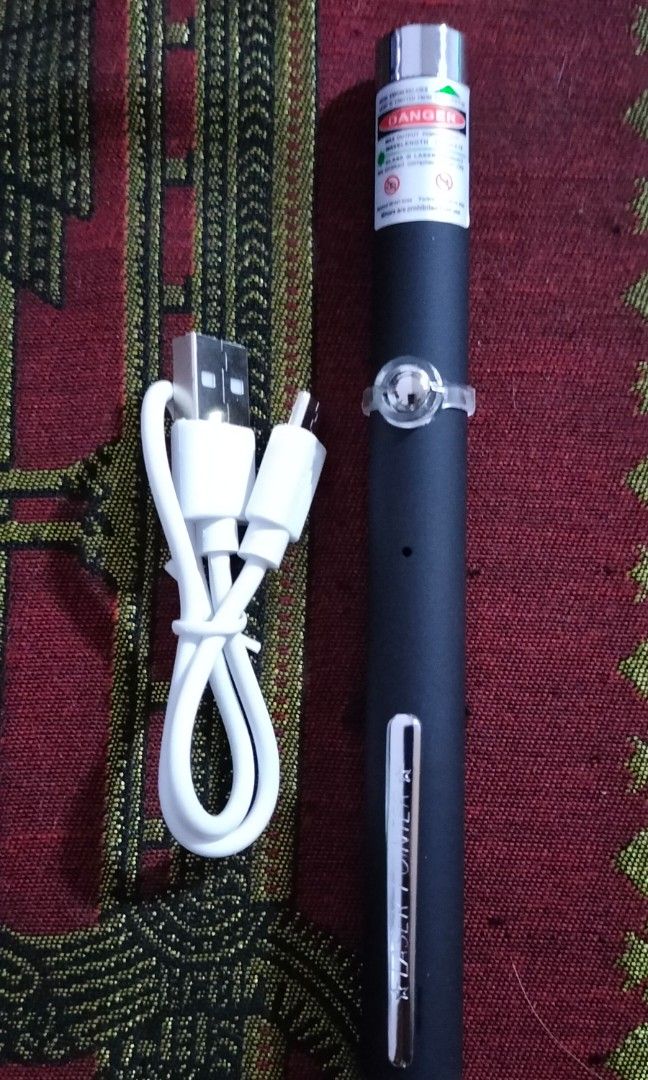 Laser pointer, Everything Else on Carousell