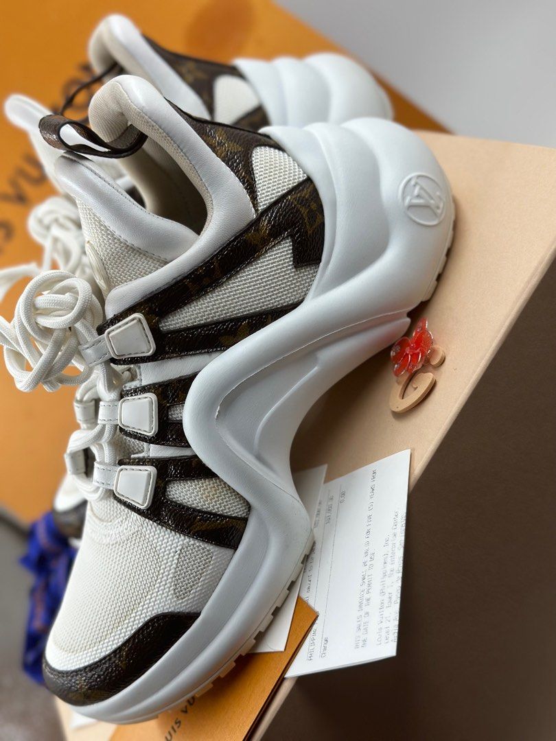 Louis Vuitton Arclight Trainer Monogram 2023 ORIGINAL Complete set with ...