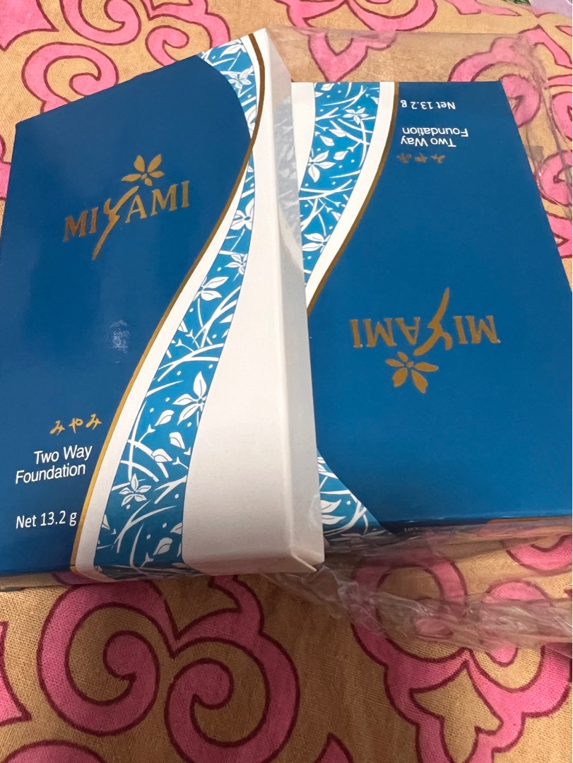 Miyami two way foundation/compact powder, Beauty & Personal Care, Face ...