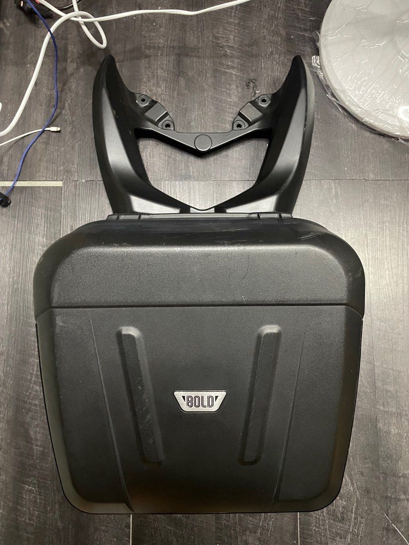 NMAX V2 Rack with GIVI Box, Motorcycles, Motorcycle Accessories on ...