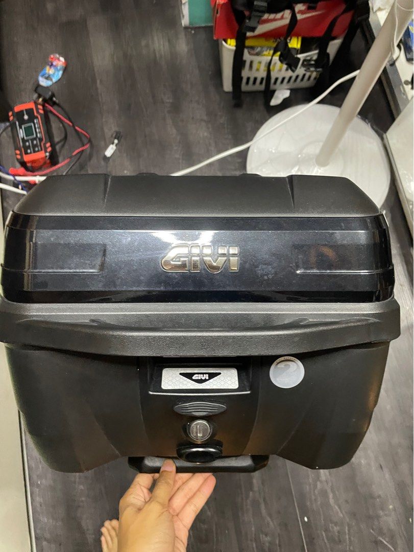 NMAX V2 Rack with GIVI Box, Motorcycles, Motorcycle Accessories on ...