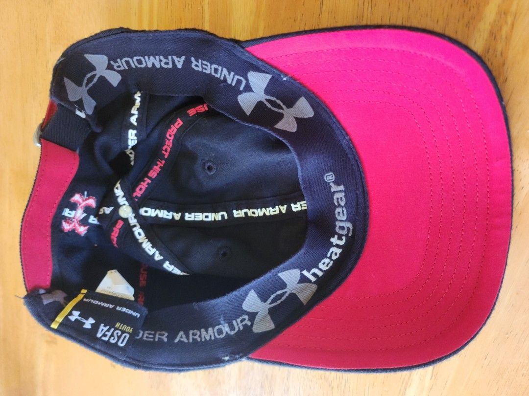 Original pre-loved Under Armor Youth cap, Men's Fashion, Watches ...