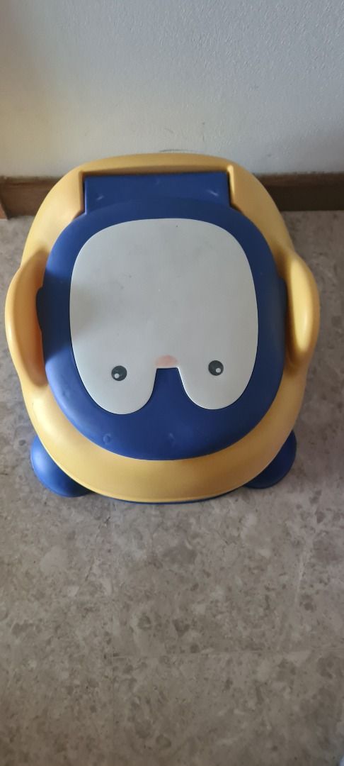 Penguin Blue and Yellow Potty, Babies & Kids, Bathing & Changing ...