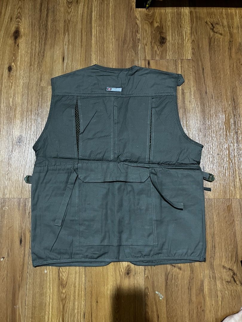 Pro Cam-Fis Vest, Men's Fashion, Coats, Jackets and Outerwear on Carousell