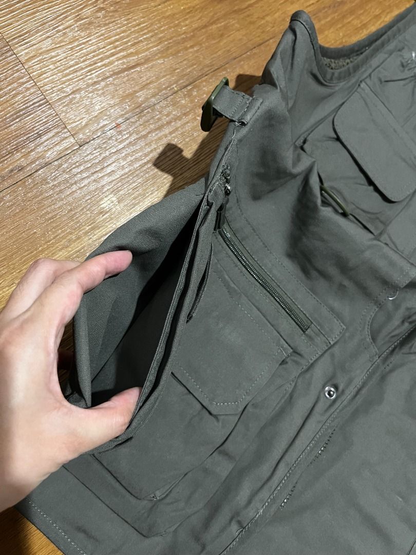 Pro Cam-Fis Vest, Men's Fashion, Coats, Jackets and Outerwear on Carousell