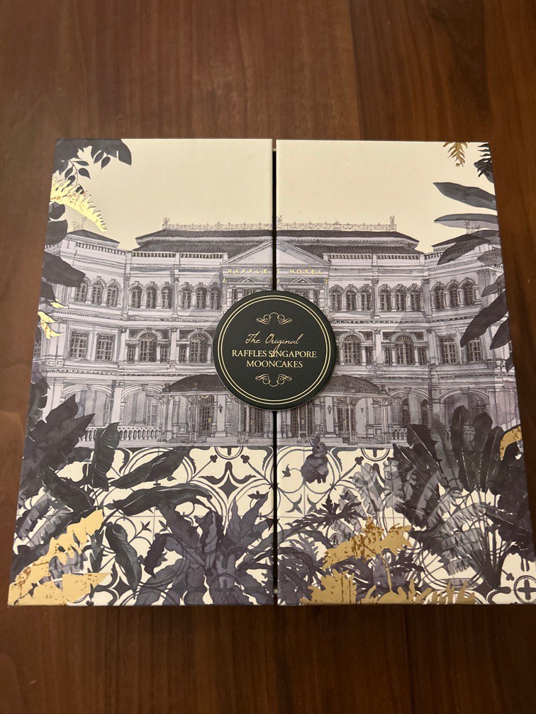 Raffles Hotel Mooncake Box, Women's Fashion, Jewelry & Organisers ...