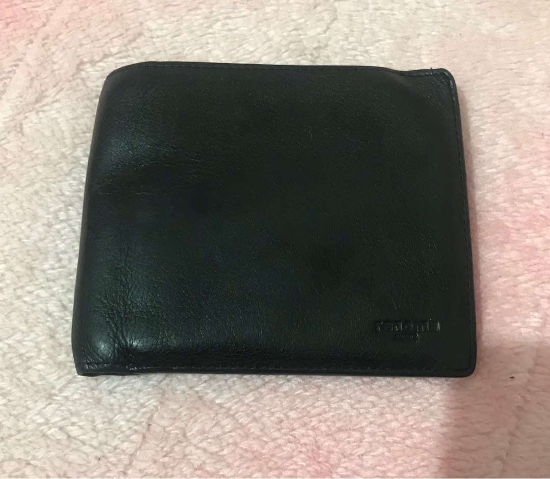 Renoma Men's Wallet, Luxury, Bags & Wallets on Carousell