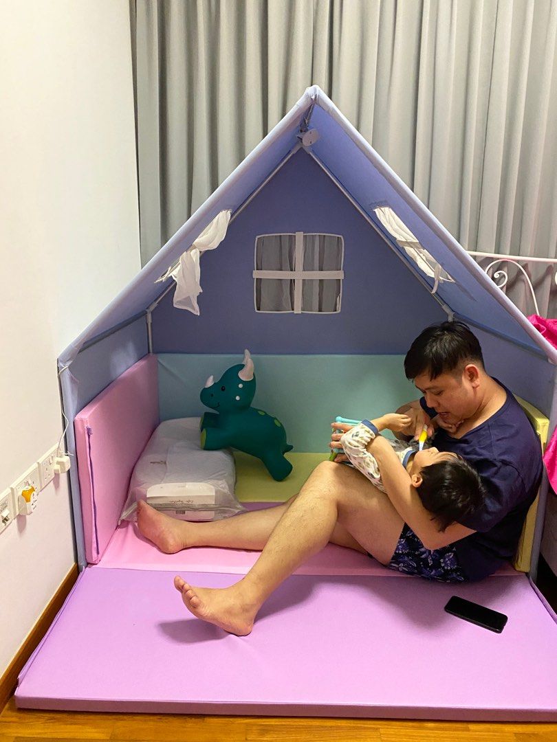 Roof House Frame / PlayHouse Tent from Foldaway playmat, Babies & Kids ...