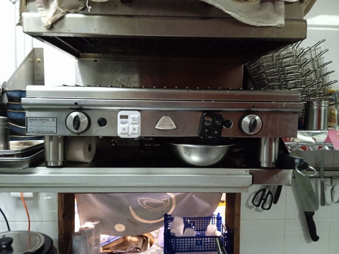 SALAMANDER WITH SHELF, TV & Home Appliances, Kitchen Appliances, BBQ ...