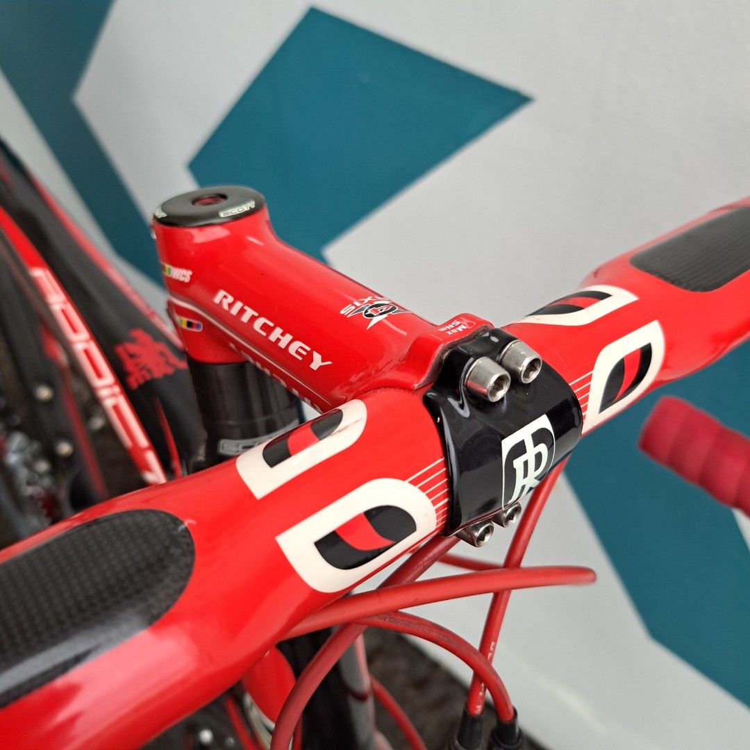 Scott Addict R2, Sports Equipment, Bicycles & Parts, Bicycles on Carousell