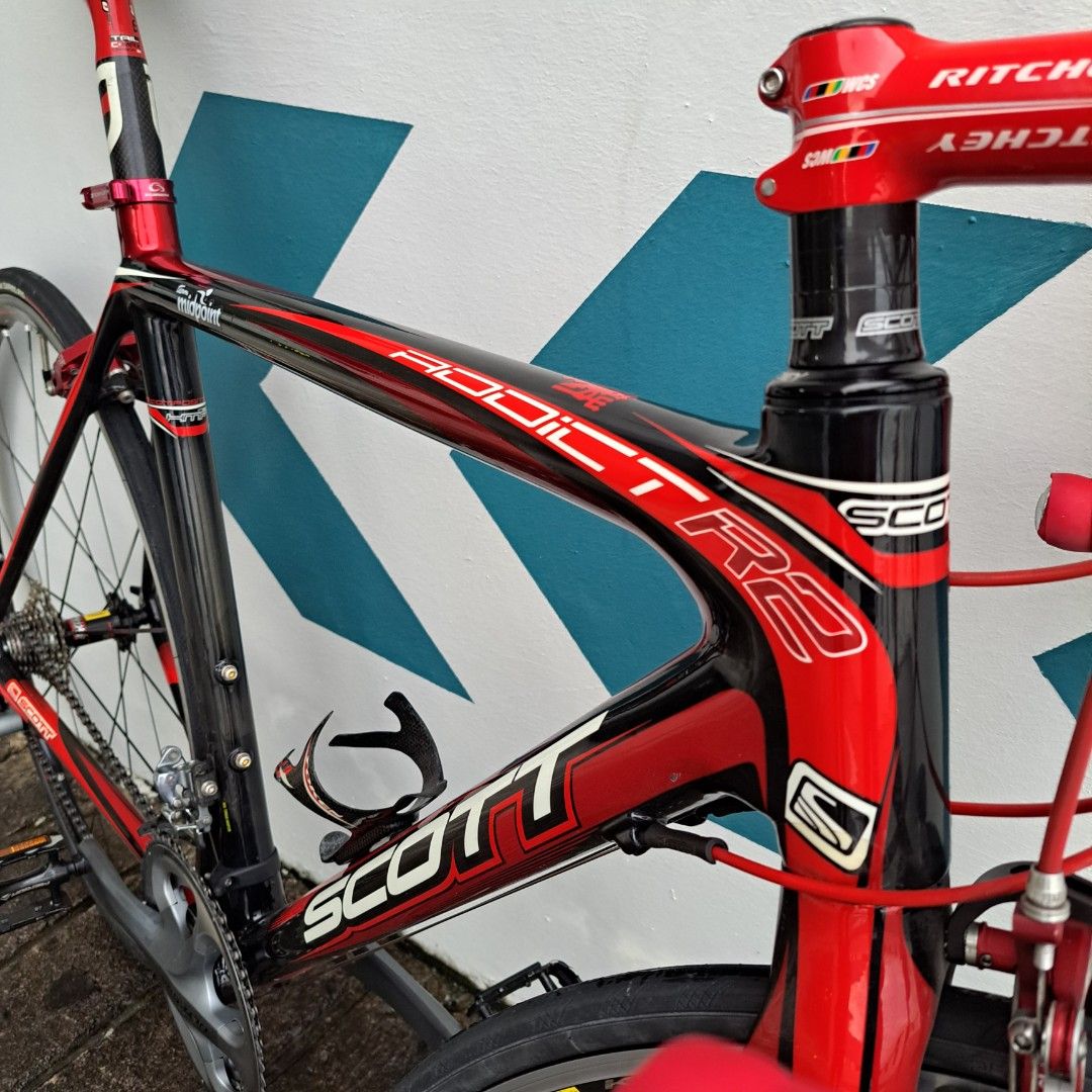 Scott Addict R2, Sports Equipment, Bicycles & Parts, Bicycles on Carousell
