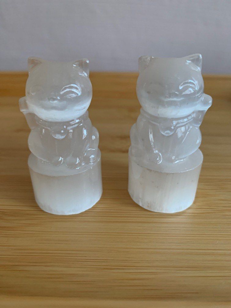 Selenite prosperity cat (left & right), Women's Fashion, Jewelry ...