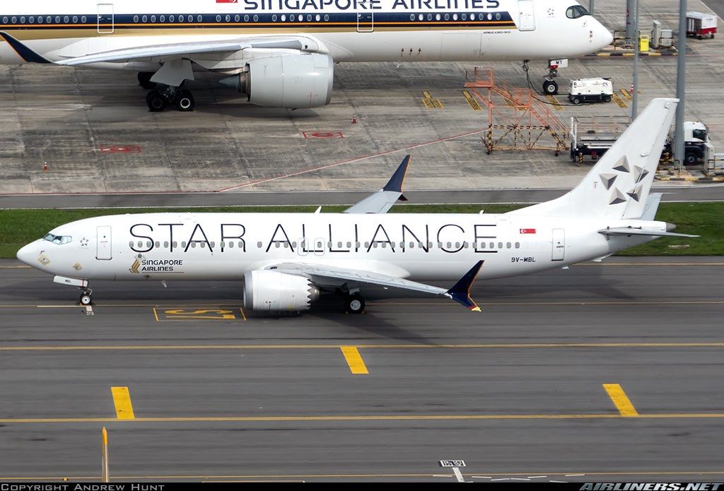 Singapore Airlines Boeing 737-8MAX (Star Alliance Livery) 1:200 ...