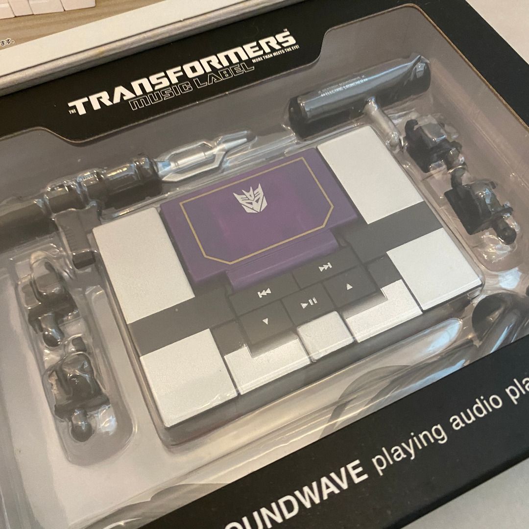 Soundwave / Blaster Music Label Audio Player Encore Transformers Takara ...
