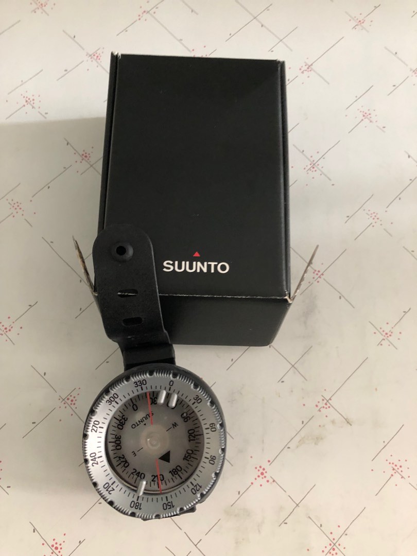 suunto sk8 compass, 運動產品, 運動與體育, 運動與體育 - 水上活動 - Carousell