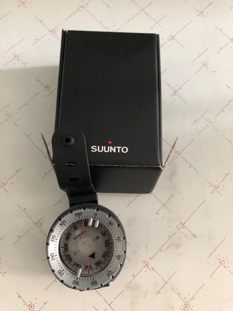 suunto sk8 compass, 運動產品, 運動與體育, 運動與體育 - 水上活動 - Carousell