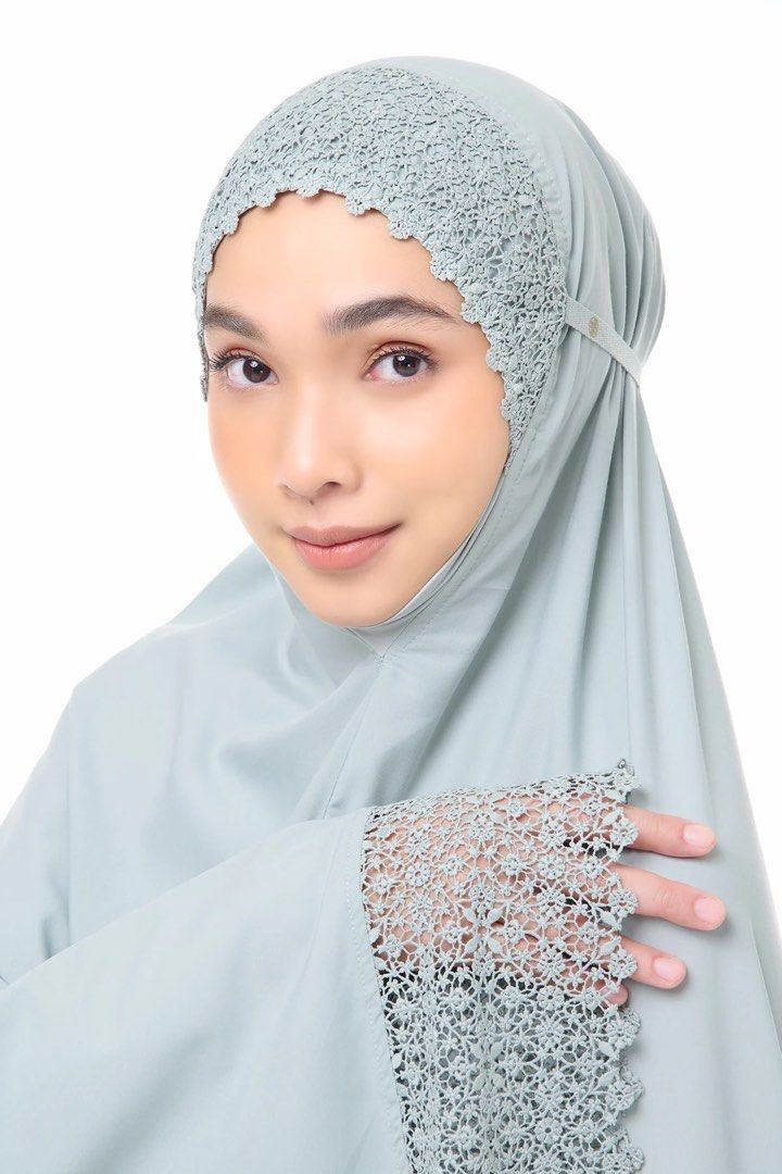 Telekung Siti Khadijah Modish Kralice, Women's Fashion, Muslimah Fashion, Prayer Sets on Carousell