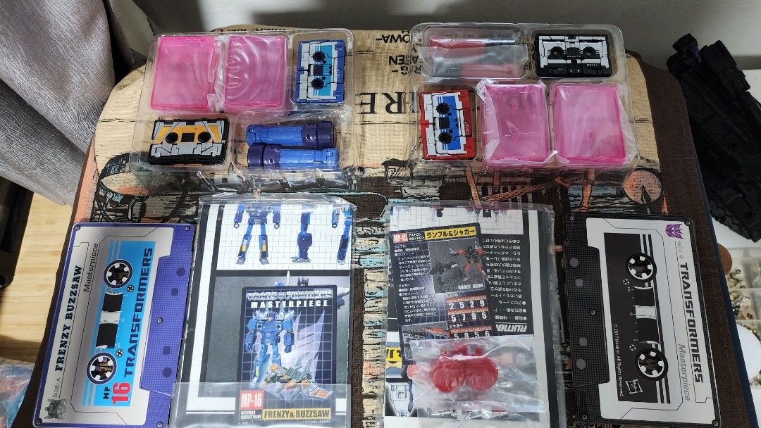 Transformers Masterpiece MP-15 (Rumble and Ravage) and MP-16 (Frenzy ...