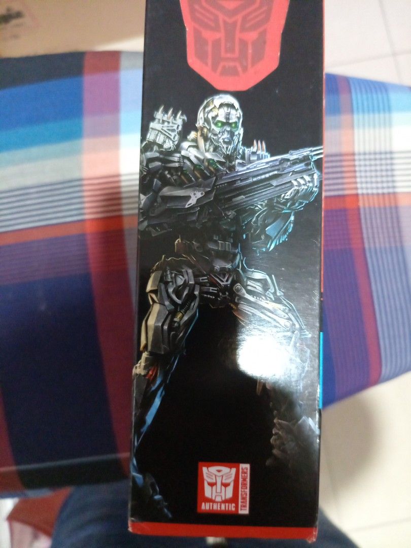 Transformers studio series 11 lockdown, Hobbies & Toys, Toys & Games on ...