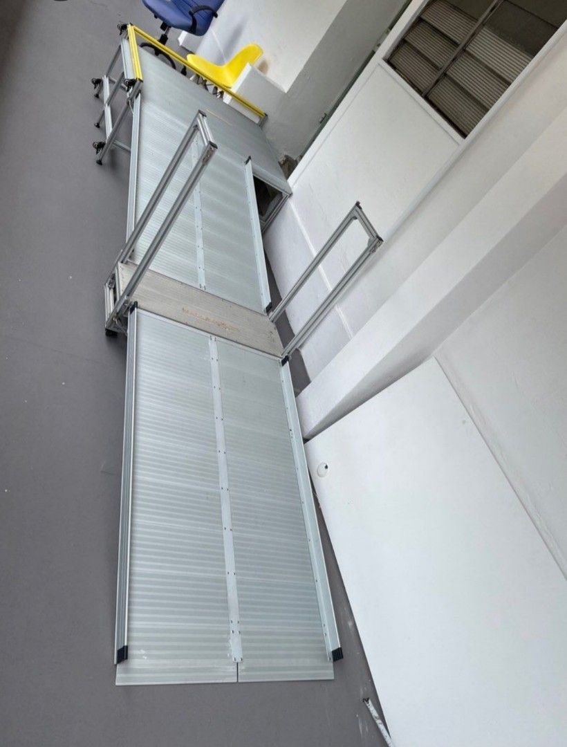 Wheelchair aluminium ramp for HDB, Health & Nutrition, Assistive ...