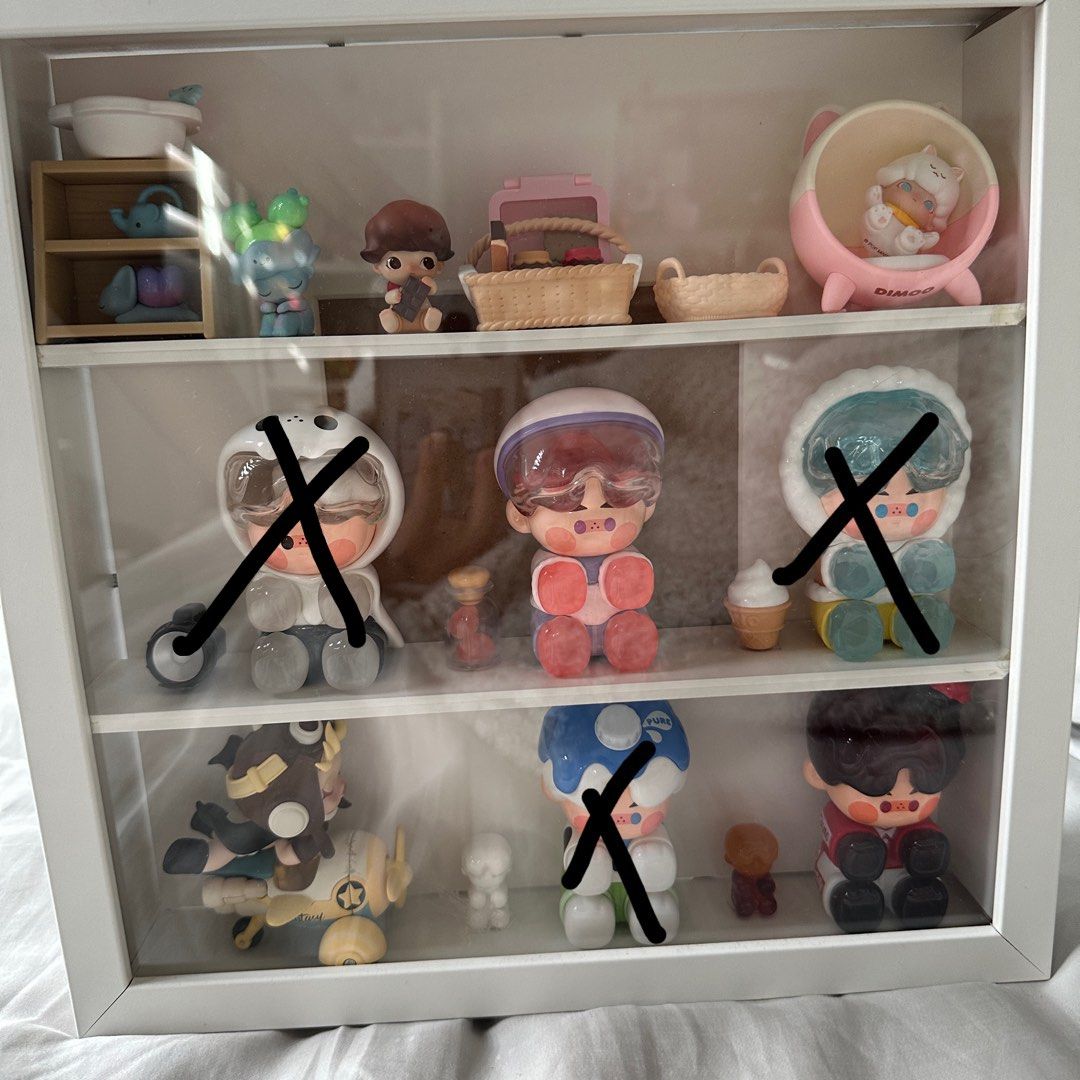 WTS Preloved Popmart Figurines, Hobbies & Toys, Toys & Games on Carousell