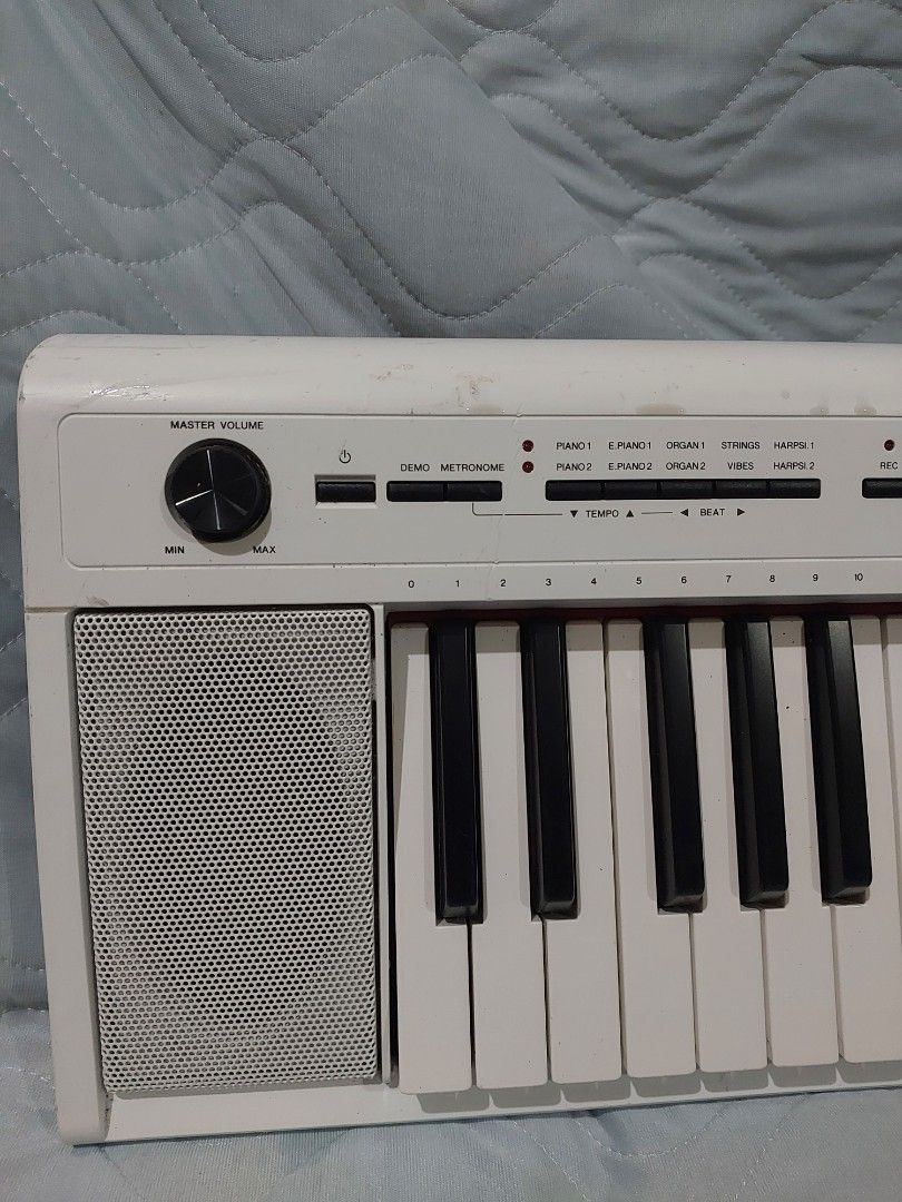 YAMAHA PIAGGERO NP 12 Light weight Portable 61 keys keyboard Touch ...