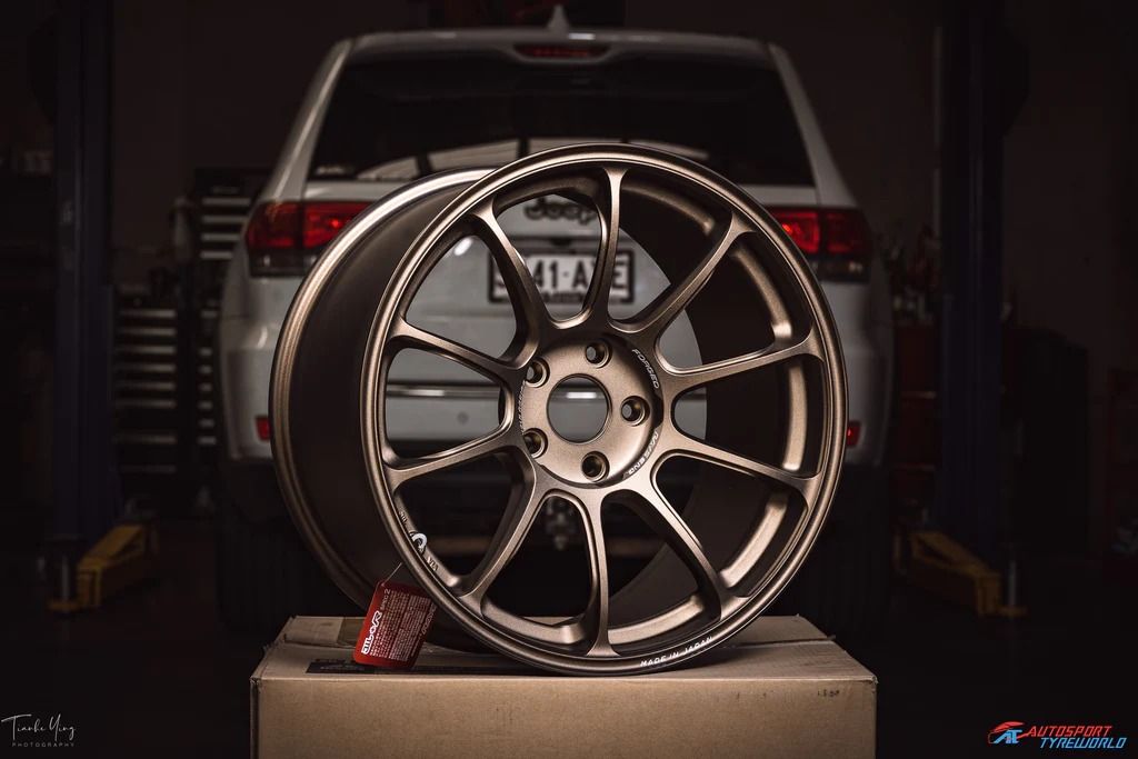 18'' 19'' ZE40 RAYS M SPEC RIM JAPAN FORGED, Car Accessories, Tyres ...