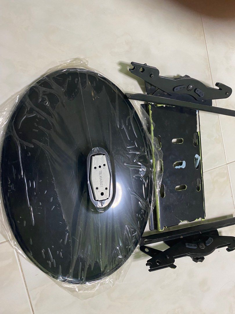 42 inch Panasonic wall mount and TV stand, TV & Home Appliances, TV ...