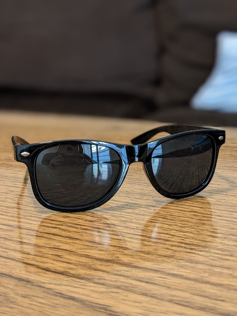 Black dark sunglasses, Women's Fashion, Watches & Accessories ...