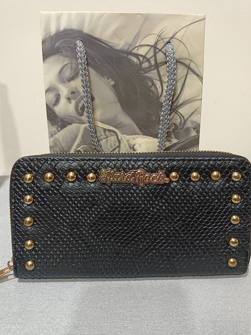 Black textured snake print purse - Hard Rock, Women's Fashion, Bags ...