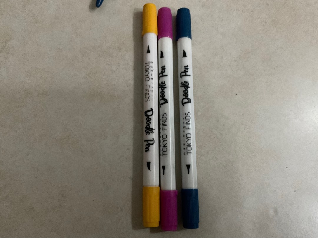 Brush pen (Doodle pen), Hobbies & Toys, Stationary & Craft, Stationery ...